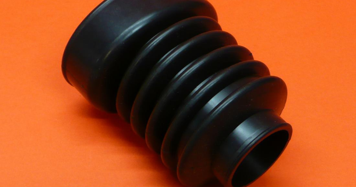 Flexible rubber air intake hose for Ducati RT